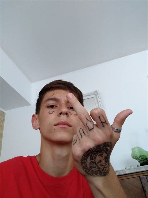 enano bostero 𓆩𓆪 on Twitter tarde duko