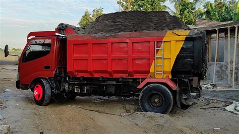 Mobil Dump Truk Muatan Full Bak Pasir Super Truk Jomplang YouTube