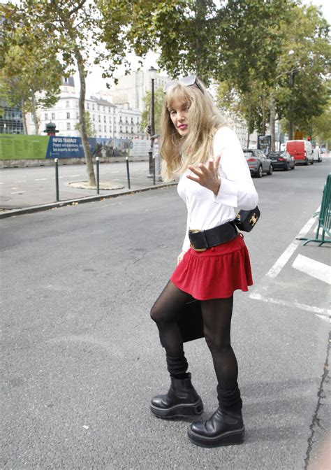 Photo Je n ai jamais désiré être mère a t elle déclaré Exclusif