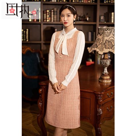 固执秋冬新款女法式复古格子方领无袖背带连衣裙96214LQ06987 虎窝淘