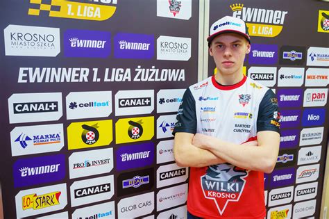 Cellfast Wilki Krosno oficjalna strona klubu żużlowego Cellfast