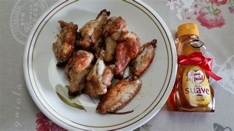 CAN JOAN I SARA ALITAS DE POLLO AL HORNO CON SALSA BARBACOA SOJA Y MIEL