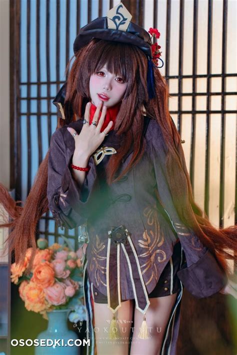 Model Niantutu Yaokoututu In Cosplay Hu Tao From Genshin Impact