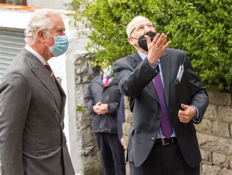 Prince Charles Visits Merthyr Tydfil S Historic Synagogue And Learns Of