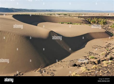 Barchan Sand Dune High Resolution Stock Photography And Images Alamy
