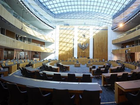 Wiedereröffnung des Parlaments Tage der offenen Tür im Hohen Haus