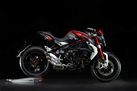 2016 MV Agusta Brutale Dragster 800RR Review