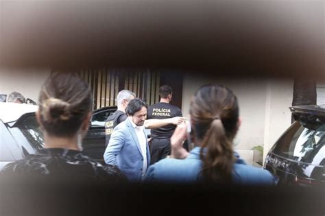 Pf Faz Busca E Apreens O Na Casa De Ibaneis Rocha E No Buriti Metr Poles