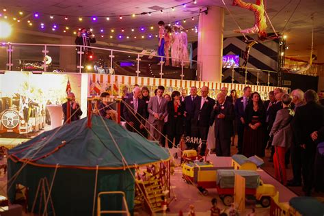 Inauguracion De Una Gran Exposicion En Montecarlo Web Amigos Del Circo