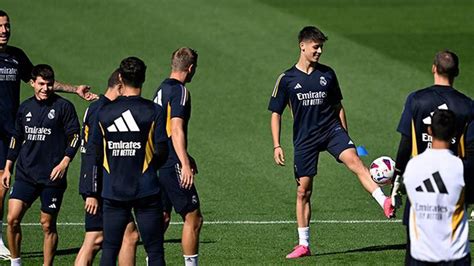 Arda Güler Real Madrid formasıyla sahne alıyor