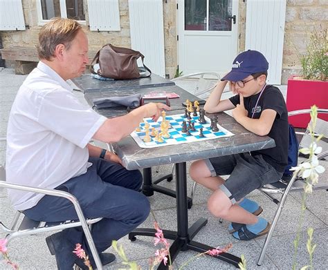 Journée nationale des aidant e s les Échecs ont un rôle social à jouer