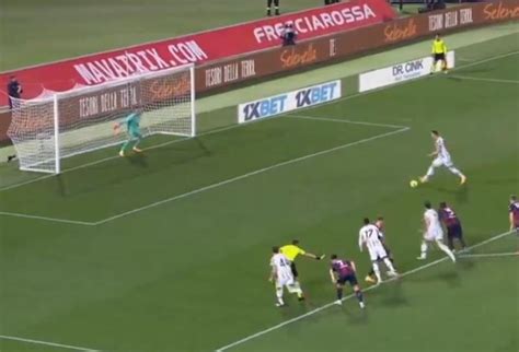 Video Rigore Sbagliato Da Milik In Bologna Juve Il Saltello E Le