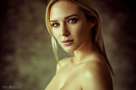 Eva Mikulski Women Blonde Face Brunette Portrait HD Wallpaper