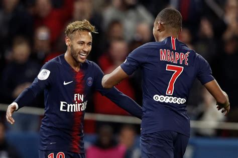 Tuchel não promete continuidade de Neymar e Mbappé no PSG Renascença