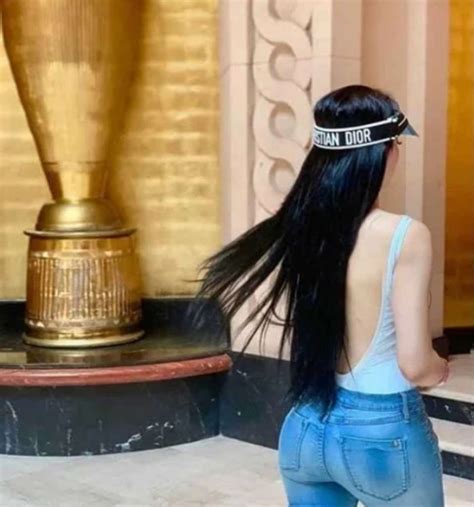 Emma Coronel muestra su lado más SEXY con candente sesión de FOTOS en