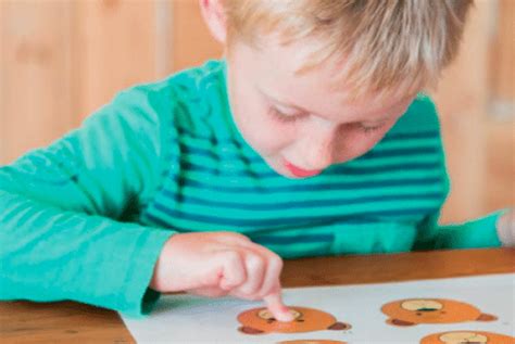 Avaliação global do desenvolvimento infantil Cláudia Cecília