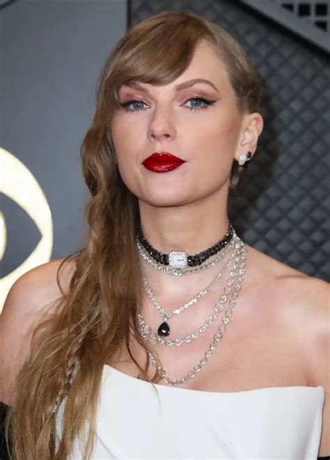 La Maquilladora Te Explica Cómo Conseguir El Eyeliner Perfecto De Taylor Swift La Estrella Del