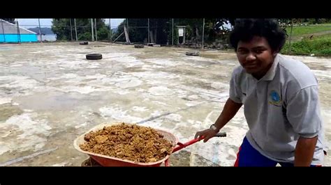 Part II Gotong Royong Membantu Menyelesaikan Lapangan Olahraga GPI