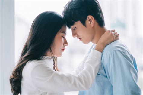 Người con gái yêu bạn thật lòng chắc chắn có những biểu hiện này