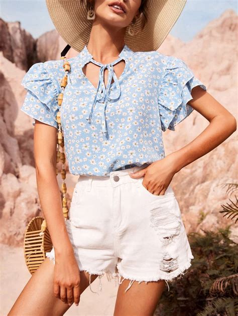Blusa con estampado floral de cuello con cordón ribete con fruncido