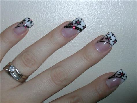Photos Bild Galeria NAIL ART FLOWER DESIGNS BEGINNERS
