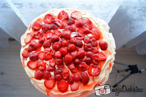 Przepis Na Tort Bezowy Z Truskawkami Moja Osobistoscpomid