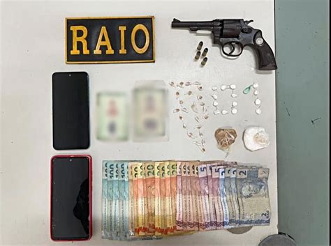 Dupla Suspeita De Tr Fico Presa Pela Pmce Arma E Drogas Em Jijoca