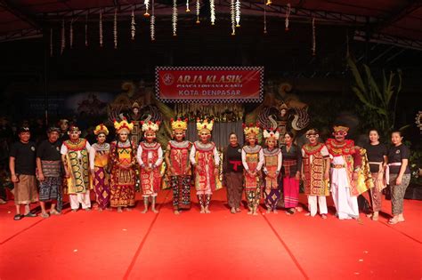 Arja Klasik Panca Yowana Kanti Duta Denpasar Kisahkan Kerajaan Daha