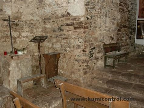 Tratamiento de humedades por capilaridad en la Iglesia románica de