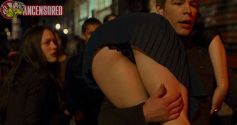 Ari Graynor Nude Pics Page