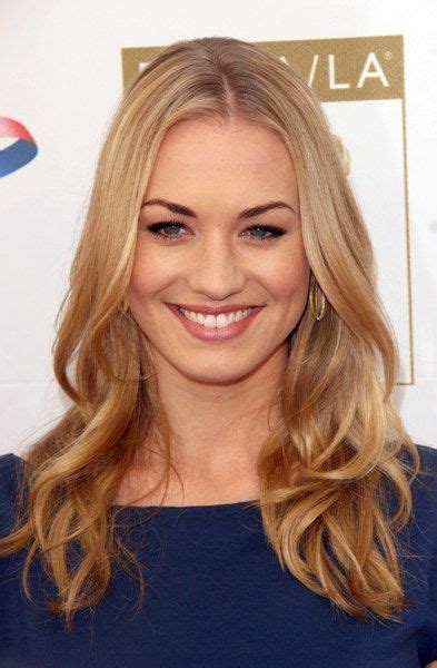Pin By WAUTUM On Those Things You Wear Yvonne Strahovski Fresh