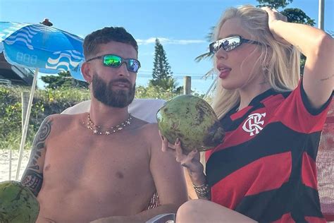 Vídeo Karoline Lima e Léo Pereira revelam como foi o início do namoro