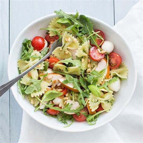 Pasta Pesto Salade Met Kip Leuke Recepten