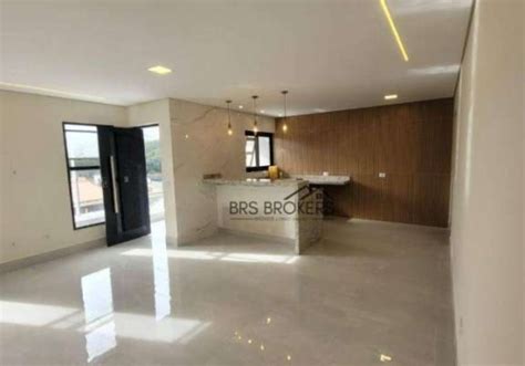 Casas 3 quartos à venda na Avenida Carmela Thomeu em Guarulhos