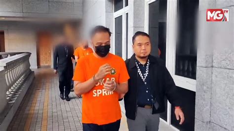 LIVE Istana Negara Buat Laporan Polis Terhadap Chegubard Seorang