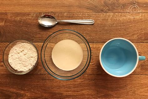 Como fazer o levain fermento natural para pães Pão na Panela