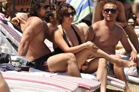 Ünlü Türk Erkeklerin Çıplak Pozları İbrahim Çelikkol Üstsüz Shirtless