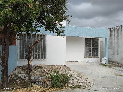 Venta Casa En Bosques De Yucalpeten M Rida Yucat N Eb Qc Icasas Mx