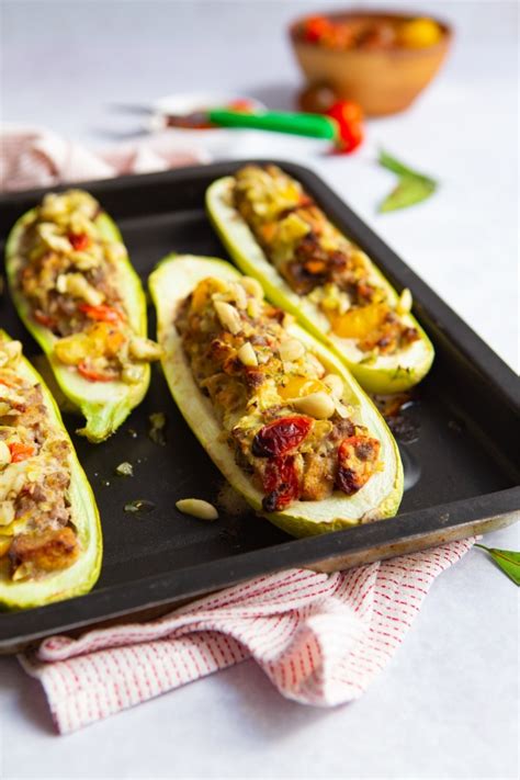 Courgettes farcies à la tomate cerise