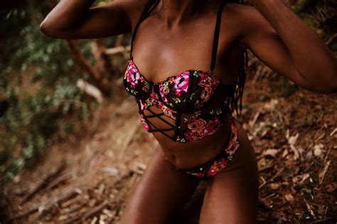 Asheville Outdoor Boudoir Asheville Boudoir Photography