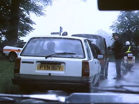 IMCDb org 1983 Renault 18 Estate GTL Série 1 X34 in Breakout 1984