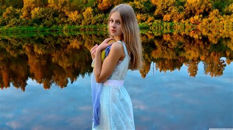 Cutest Girl Full Screen Wallpapers Wallpaper Cave