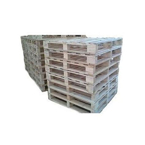 Four Way Pinewood Pallet For Shipping Capacity Up To Kg At Rs