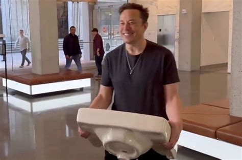 News And Report Daily Elon Musk Jokes AOC S Twitter Glitch Was Naked
