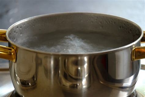 Puchero andaluz con pringá Receta tradicional fácil Recetas Fáciles