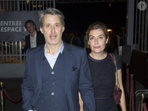 Photo Exclusif Antoine de Caunes et sa femme Daphné Roulier très