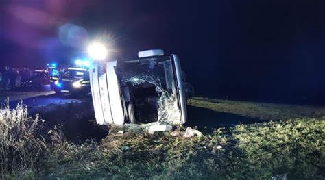 FOTO VIDEO UPDATE Autocar implicat într un accident rutier cumplit