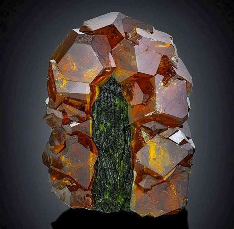 Minerals And Gemstones Minerals Crystals Rocks And Minerals Crystals