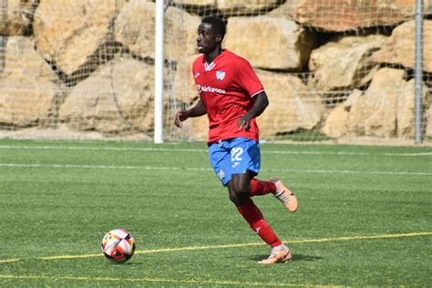 El Estepona a lo Bordalás vence pero no convence jugadordoce es