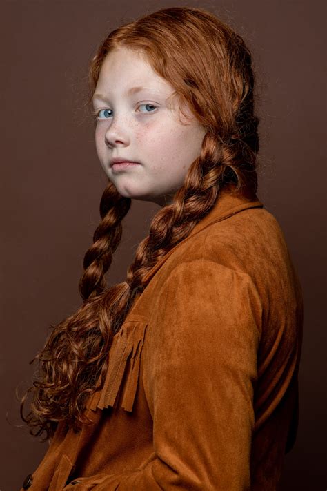 Barefoot Model Talent Agency Willow